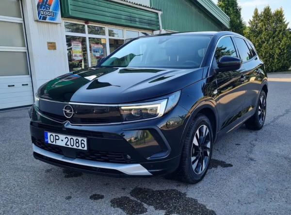Black Opel Grandland X 2023 in Jelgava, with an engine capacity of 1.50 L and mileage of 137 thousand km for 16490 €, photo 4 on AUTOMOTO.COM.LV