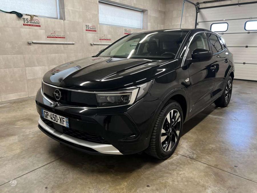 Black Opel Grandland X 2023 in Marijampole, with an engine capacity of 1.50 L and mileage of 172 thousand km for 15246 €, photo 1 on AUTOMOTO.COM.LV