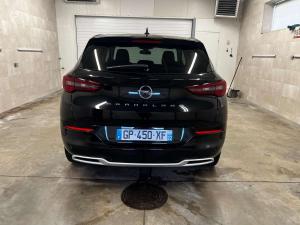 Black Opel Grandland X 2023 in Marijampole, with an engine capacity of 1.50 L and mileage of 172 thousand km for 15246 €, photo 6 on AUTOMOTO.COM.LV