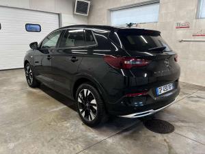 Black Opel Grandland X 2023 in Marijampole, with an engine capacity of 1.50 L and mileage of 172 thousand km for 15246 €, photo 7 on AUTOMOTO.COM.LV
