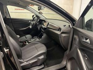 Black Opel Grandland X 2023 in Marijampole, with an engine capacity of 1.50 L and mileage of 172 thousand km for 15246 €, photo 9 on AUTOMOTO.COM.LV