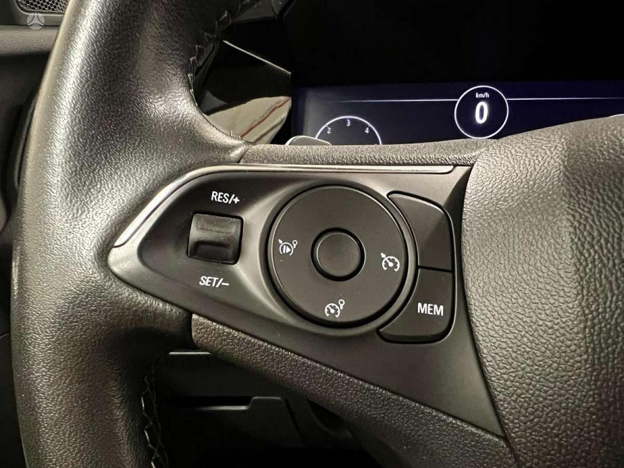 Black Opel Grandland X 2023 in Marijampole, with an engine capacity of 1.50 L and mileage of 172 thousand km for 15246 €, photo 15 on AUTOMOTO.COM.LV