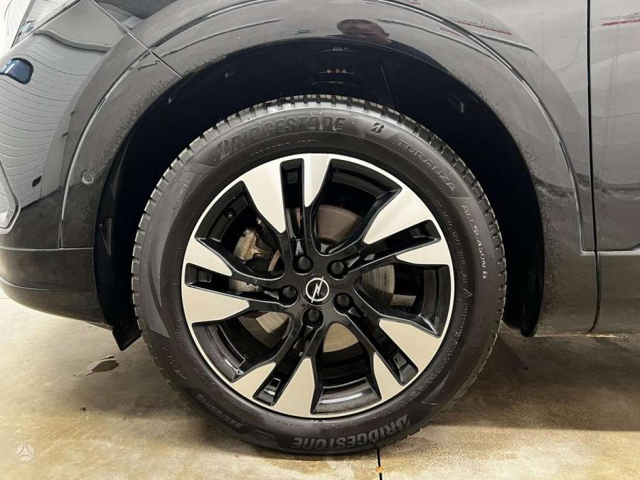 Black Opel Grandland X 2023 in Marijampole, with an engine capacity of 1.50 L and mileage of 172 thousand km for 15246 €, photo 17 on AUTOMOTO.COM.LV