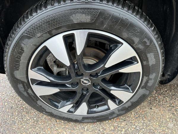 Black Opel Grandland X 2023 in Vilnius, with an engine capacity of 1.20 L and mileage of 121 thousand km for 14882 €, photo 10 on AUTOMOTO.COM.LV