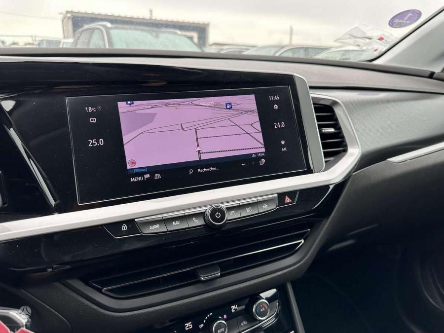 Черный Опель Grandland X 2023 в Вильнюс, объемом двигателя 1.20 л и пробегом 121 тыс. км за 14882 €, фото 15 на AUTOMOTO.COM.LV