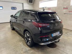Black Opel Grandland X 2023 in Marijampole, with an engine capacity of 1.50 L and mileage of 167 thousand km for 15718 €, photo 5 on AUTOMOTO.COM.LV