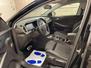 Black Opel Grandland X 2023 in Marijampole, with an engine capacity of 1.50 L and mileage of 167 thousand km for 15718 €, photo 8 on AUTOMOTO.COM.LV