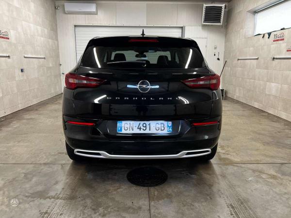 Black Opel Grandland X 2023 in Marijampole, with an engine capacity of 1.50 L and mileage of 144 thousand km for 15972 €, photo 5 on AUTOMOTO.COM.LV