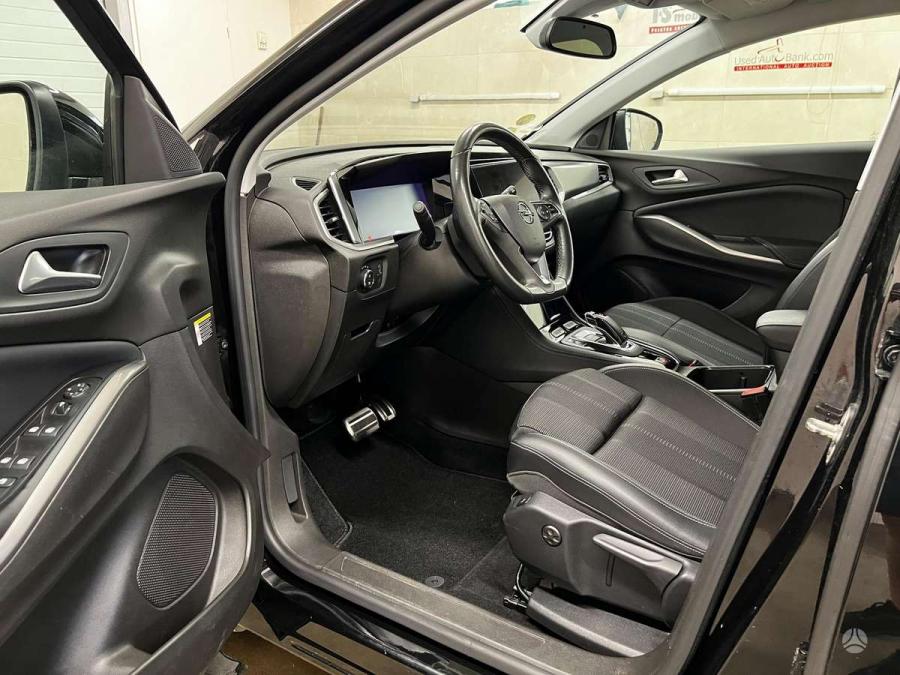 Melns Opel Grandland X 2023 Marijampole, ar dzinēja tilpumu 1.50 L un nobraukumu 144 tūkst. km par 15972 €, foto 8 vietnē AUTOMOTO.COM.LV