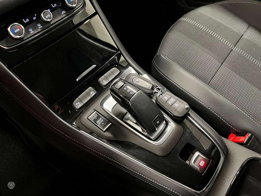 Melns Opel Grandland X 2023 Marijampole, ar dzinēja tilpumu 1.50 L un nobraukumu 144 tūkst. km par 15972 €, foto 9 vietnē AUTOMOTO.COM.LV