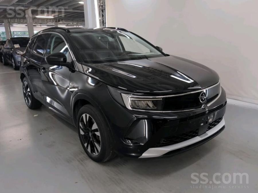 Melns Opel Grandland X 2023 Rīga, ar dzinēja tilpumu 1.60 L un nobraukumu 139 tūkst. km par 17890 €, foto 3 vietnē AUTOMOTO.COM.LV