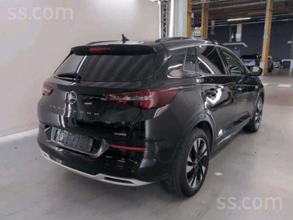 Черный Опель Grandland X 2023 в Рига, объемом двигателя 1.60 л и пробегом 139 тыс. км за 17890 €, фото 4 на AUTOMOTO.COM.LV