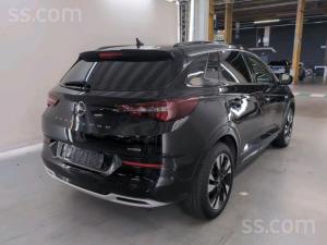 Melns Opel Grandland X 2023 Rīga, ar dzinēja tilpumu 1.60 L un nobraukumu 139 tūkst. km par 17890 €, foto 4 vietnē AUTOMOTO.COM.LV