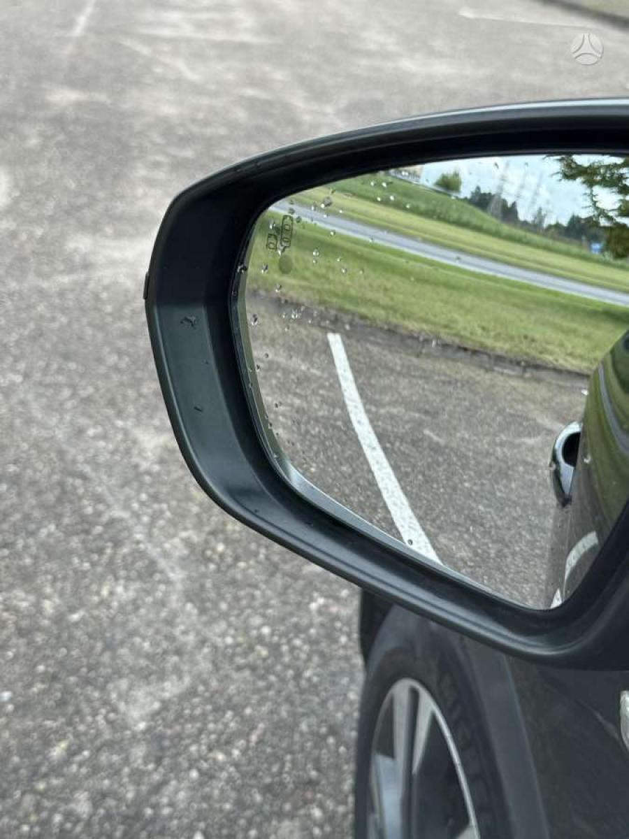 Black Opel Grandland X 2018 in Vilnius, with an engine capacity of 1.20 L and mileage of 174 thousand km for 7900 €, photo 11 on AUTOMOTO.COM.LV