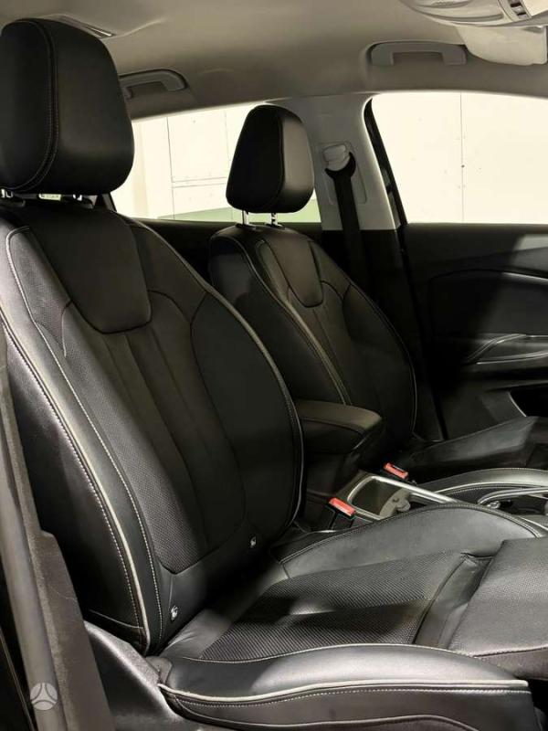 Melns Opel Grandland X 2018 Klaipėda, ar dzinēja tilpumu 1.56 L un nobraukumu 169 tūkst. km par 12999 €, foto 7 vietnē AUTOMOTO.COM.LV