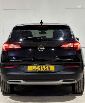 Black Opel Grandland X 2018 in Klaipeda, with an engine capacity of 1.56 L and mileage of 169 thousand km for 12999 €, photo 25 on AUTOMOTO.COM.LV