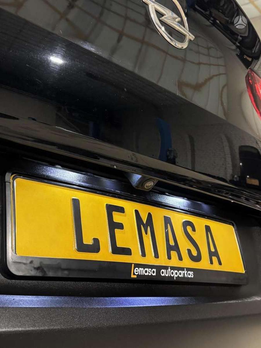 Black Opel Grandland X 2018 in Klaipeda, with an engine capacity of 1.56 L and mileage of 169 thousand km for 12999 €, photo 27 on AUTOMOTO.COM.LV