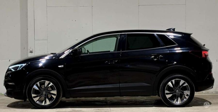 Black Opel Grandland X 2018 in Klaipeda, with an engine capacity of 1.56 L and mileage of 169 thousand km for 12999 €, photo 30 on AUTOMOTO.COM.LV