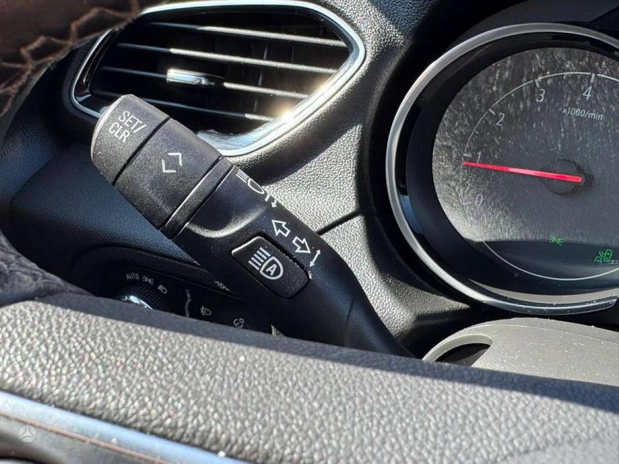 Black Opel Grandland X 2020 in Jurbarkas, with an engine capacity of 1.50 L and mileage of 236 thousand km for 9250 €, photo 16 on AUTOMOTO.COM.LV
