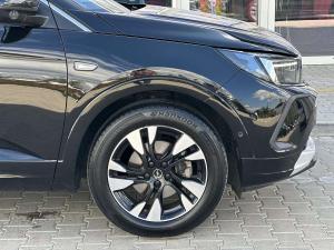Melns Opel Grandland X 2022 Viļņa, ar dzinēja tilpumu 1.20 L un nobraukumu 117 tūkst. km par 14460 €, foto 13 vietnē AUTOMOTO.COM.LV