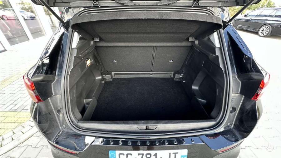 Melns Opel Grandland X 2022 Viļņa, ar dzinēja tilpumu 1.20 L un nobraukumu 117 tūkst. km par 14460 €, foto 20 vietnē AUTOMOTO.COM.LV