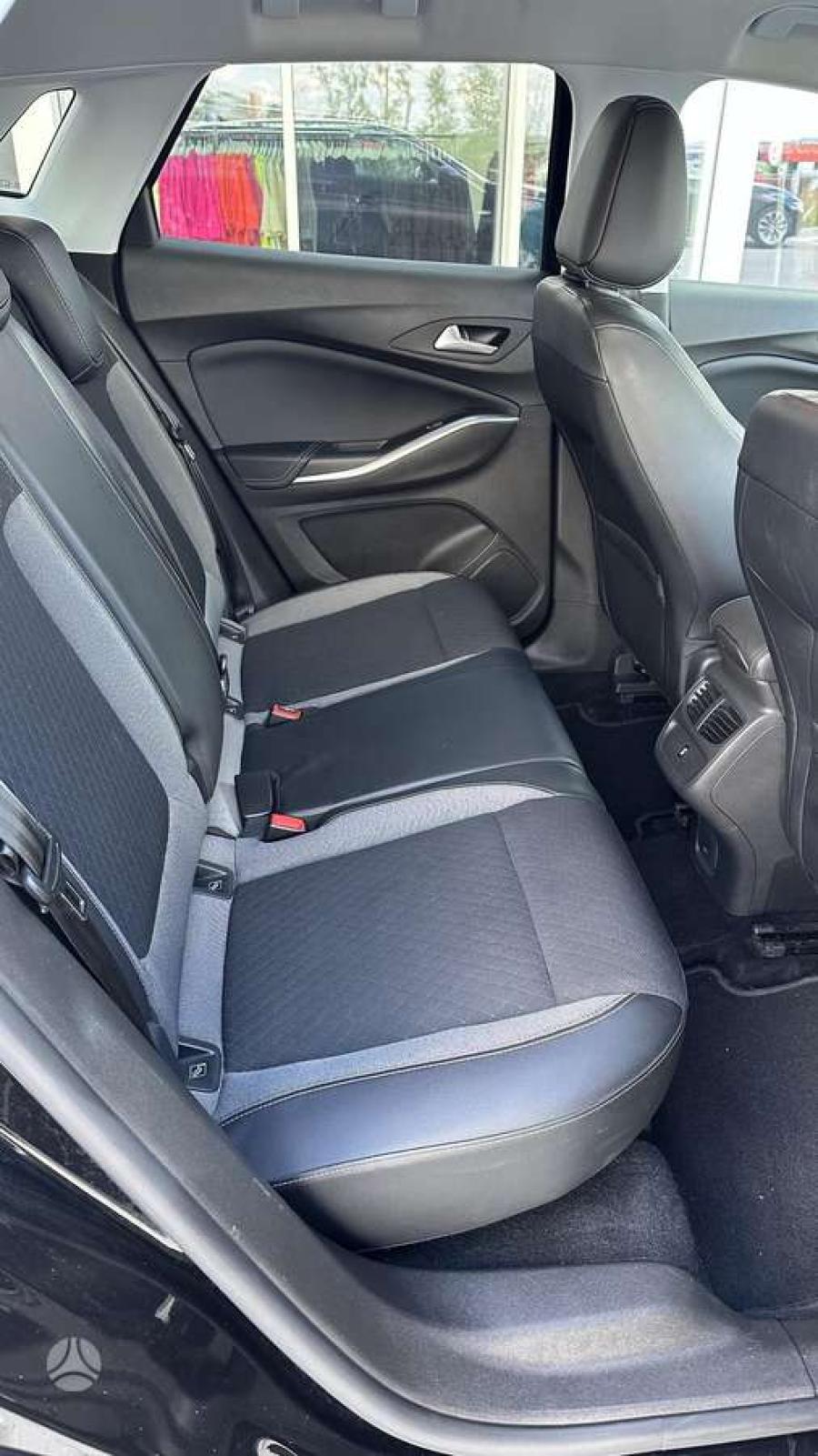 Melns Opel Grandland X 2022 Viļņa, ar dzinēja tilpumu 1.20 L un nobraukumu 117 tūkst. km par 14460 €, foto 27 vietnē AUTOMOTO.COM.LV