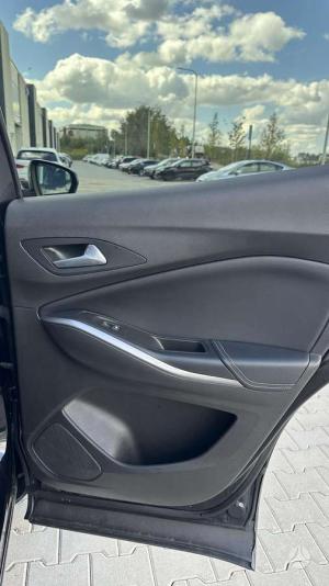 Melns Opel Grandland X 2022 Viļņa, ar dzinēja tilpumu 1.20 L un nobraukumu 117 tūkst. km par 14460 €, foto 28 vietnē AUTOMOTO.COM.LV