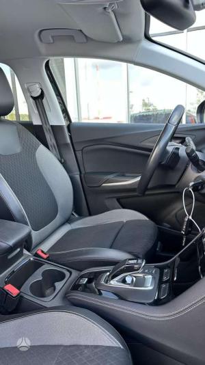 Melns Opel Grandland X 2022 Viļņa, ar dzinēja tilpumu 1.20 L un nobraukumu 117 tūkst. km par 14460 €, foto 31 vietnē AUTOMOTO.COM.LV