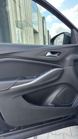 Melns Opel Grandland X 2022 Viļņa, ar dzinēja tilpumu 1.20 L un nobraukumu 117 tūkst. km par 14460 €, foto 37 vietnē AUTOMOTO.COM.LV