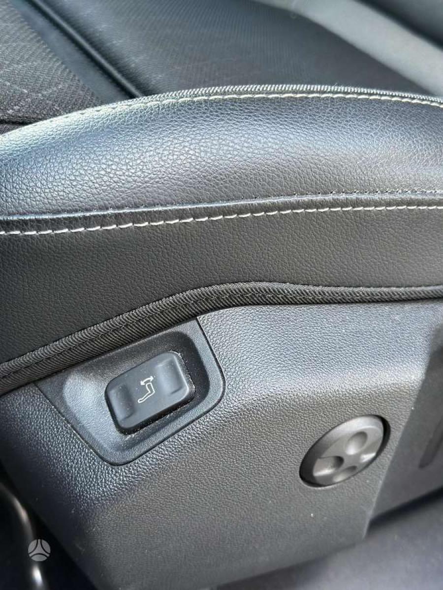 Melns Opel Grandland X 2022 Viļņa, ar dzinēja tilpumu 1.20 L un nobraukumu 117 tūkst. km par 14460 €, foto 43 vietnē AUTOMOTO.COM.LV