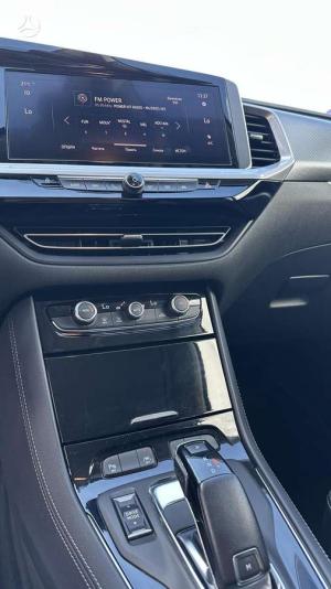 Melns Opel Grandland X 2022 Viļņa, ar dzinēja tilpumu 1.20 L un nobraukumu 117 tūkst. km par 14460 €, foto 45 vietnē AUTOMOTO.COM.LV