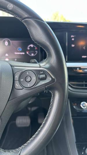 Melns Opel Grandland X 2022 Viļņa, ar dzinēja tilpumu 1.20 L un nobraukumu 117 tūkst. km par 14460 €, foto 46 vietnē AUTOMOTO.COM.LV
