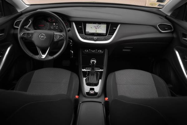 Черный Опель Grandland X 2020 в Елгава, объемом двигателя 1.50 л и пробегом 170 тыс. км за 15490 €, фото 11 на AUTOMOTO.COM.LV