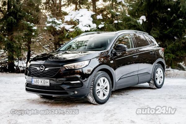 Black Opel Grandland X 2020 in Parnu, with an engine capacity of 1.20 L and mileage of 80 thousand km for 15550 €, photo 4 on AUTOMOTO.COM.LV