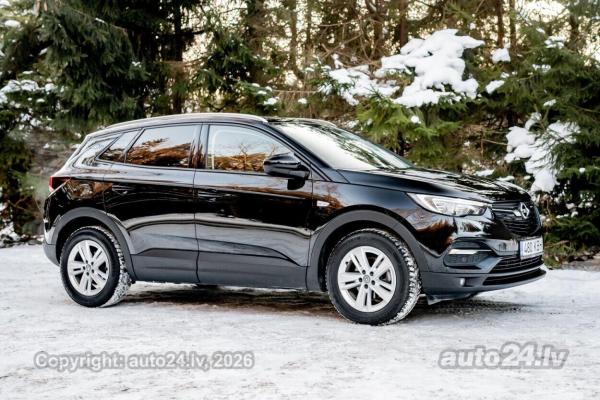 Black Opel Grandland X 2020 in Parnu, with an engine capacity of 1.20 L and mileage of 80 thousand km for 15550 €, photo 7 on AUTOMOTO.COM.LV