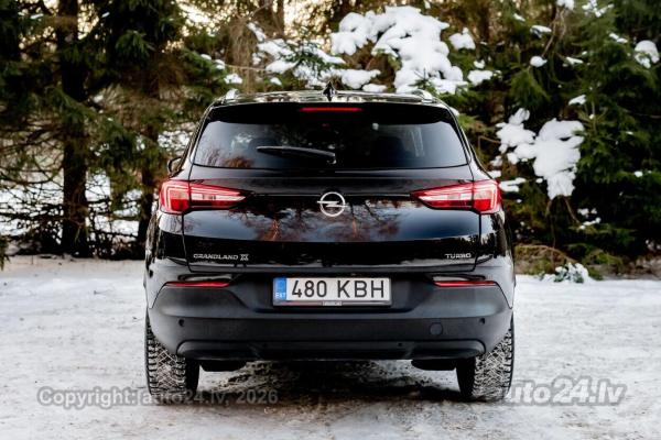 Black Opel Grandland X 2020 in Parnu, with an engine capacity of 1.20 L and mileage of 80 thousand km for 15550 €, photo 10 on AUTOMOTO.COM.LV