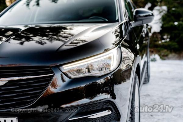 Black Opel Grandland X 2020 in Parnu, with an engine capacity of 1.20 L and mileage of 80 thousand km for 15550 €, photo 11 on AUTOMOTO.COM.LV