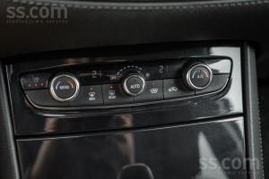 Zils Opel Grandland X 2017 Rīga, ar dzinēja tilpumu 1.20 L un nobraukumu 181 tūkst. km par 9995 €, foto 26 vietnē AUTOMOTO.COM.LV