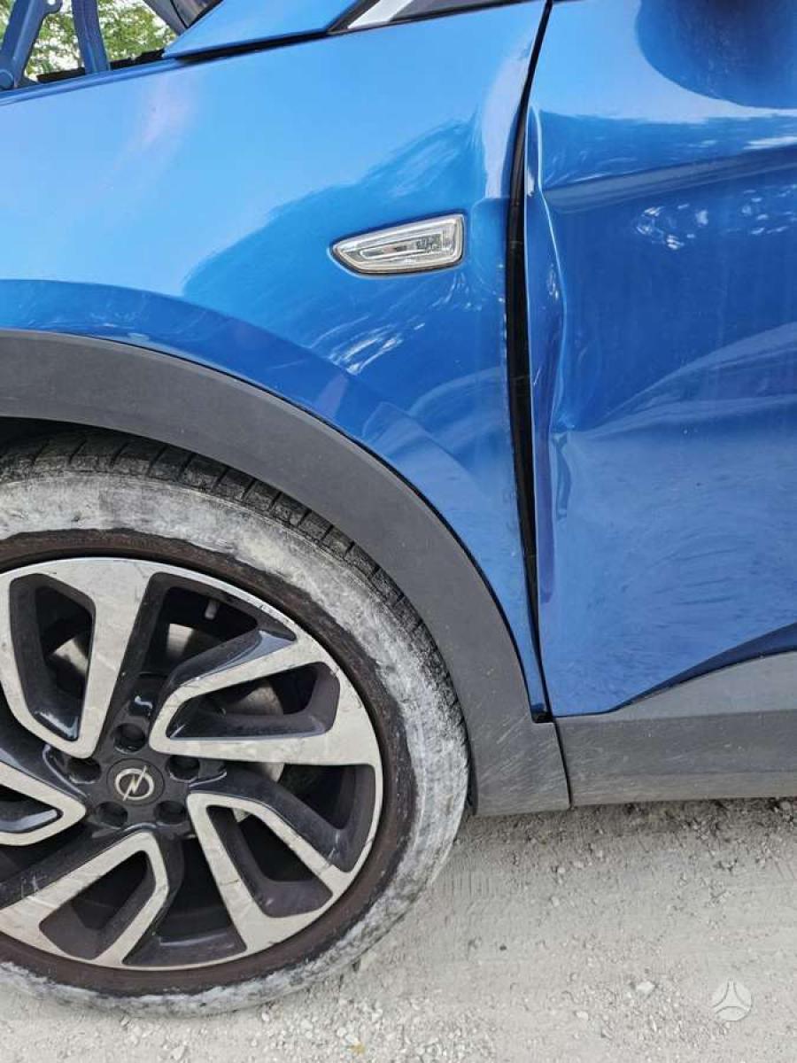 Blue Opel Grandland X 2017 in Taurage, with an engine capacity of 1.56 L and mileage of 165 thousand km for 8500 €, photo 24 on AUTOMOTO.COM.LV