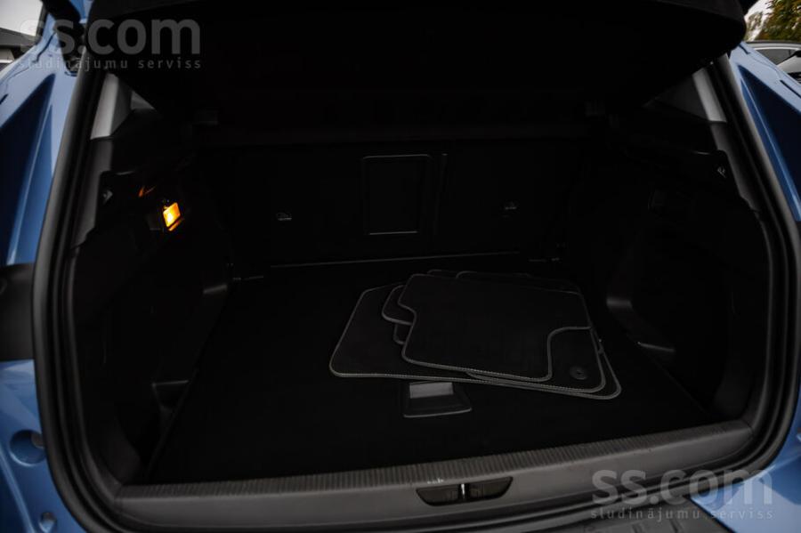 Zils Opel Grandland X 2017 Jelgava, ar dzinēja tilpumu 1.20 L un nobraukumu 0 tūkst. km par 10950 €, foto 15 vietnē AUTOMOTO.COM.LV