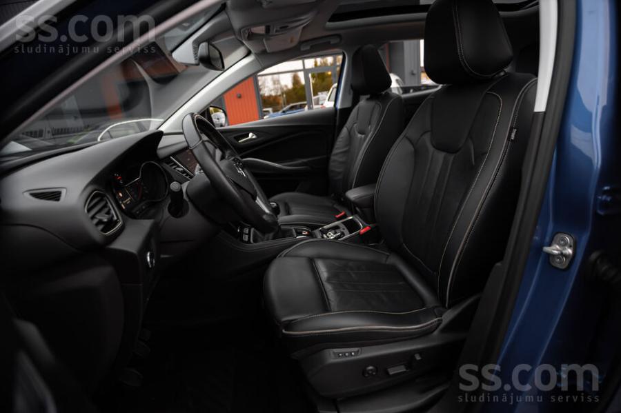 Zils Opel Grandland X 2017 Jelgava, ar dzinēja tilpumu 1.20 L un nobraukumu 0 tūkst. km par 10950 €, foto 17 vietnē AUTOMOTO.COM.LV