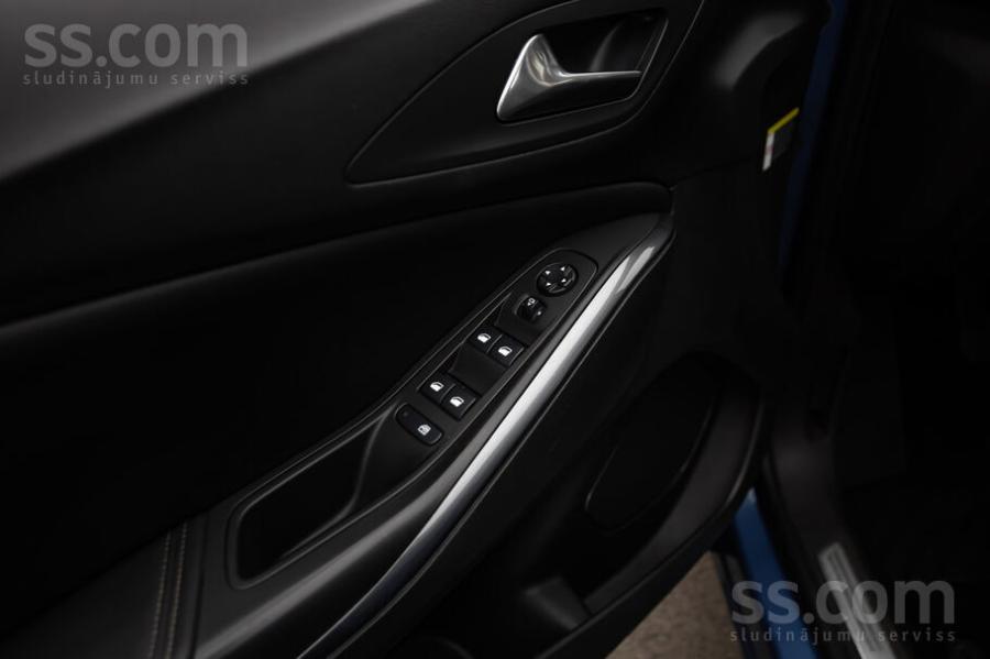 Zils Opel Grandland X 2017 Jelgava, ar dzinēja tilpumu 1.20 L un nobraukumu 0 tūkst. km par 10950 €, foto 18 vietnē AUTOMOTO.COM.LV