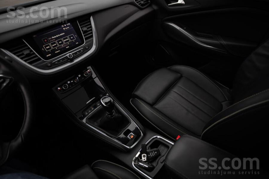 Zils Opel Grandland X 2017 Jelgava, ar dzinēja tilpumu 1.20 L un nobraukumu 0 tūkst. km par 10950 €, foto 21 vietnē AUTOMOTO.COM.LV