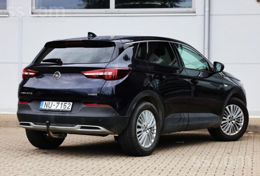 Blue Opel Grandland X 2018 in Riga, with an engine capacity of 1.20 L and mileage of 0 thousand km for 8995 €, photo 5 on AUTOMOTO.COM.LV