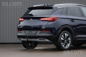 Blue Opel Grandland X 2018 in Jelgava, with an engine capacity of 1.20 L and mileage of 0 thousand km for 9495 €, photo 8 on AUTOMOTO.COM.LV