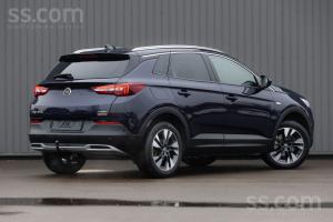 Blue Opel Grandland X 2018 in Jelgava, with an engine capacity of 1.20 L and mileage of 0 thousand km for 9495 €, photo 7 on AUTOMOTO.COM.LV