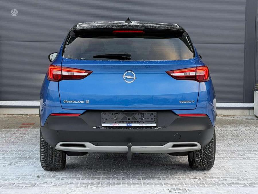 Blue Opel Grandland X 2018 in Siauliai, with an engine capacity of 1.50 L and mileage of 188 thousand km for 14190 €, photo 6 on AUTOMOTO.COM.LV