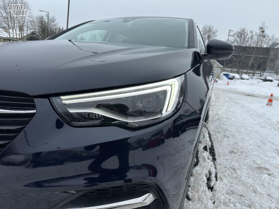 Blue Opel Grandland X 2018 in Alytus, with an engine capacity of 1.60 L and mileage of 187 thousand km for 10900 €, photo 8 on AUTOMOTO.COM.LV