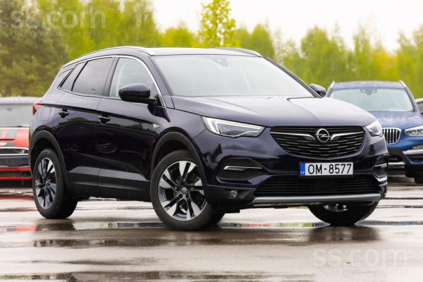 Blue Opel Grandland X 2018 in Jelgava, with an engine capacity of 1.20 L and mileage of 0 thousand km for 8990 €, photo 4 on AUTOMOTO.COM.LV
