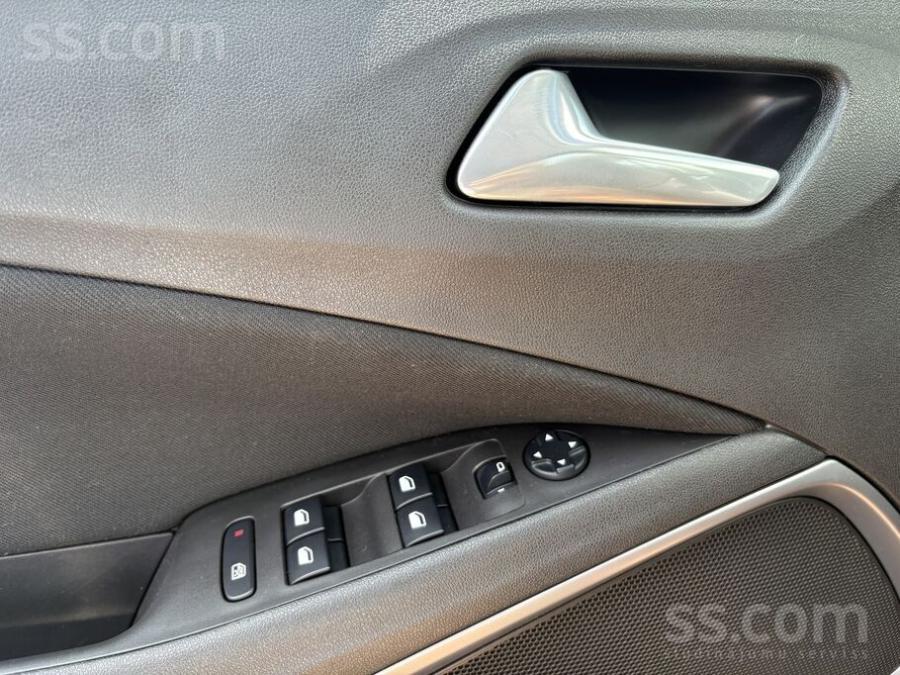 Zils Opel Grandland X 2018 Daugavpils, ar dzinēja tilpumu 1.50 L un nobraukumu 92 tūkst. km par 10500 €, foto 19 vietnē AUTOMOTO.COM.LV